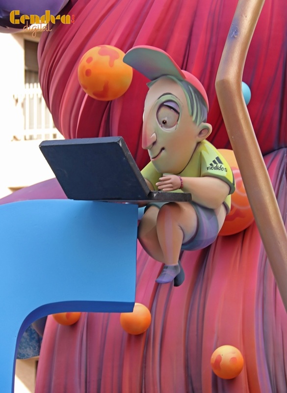 Falla Grabador Esteve 2023, de Paco Giner - Cendra Digital.