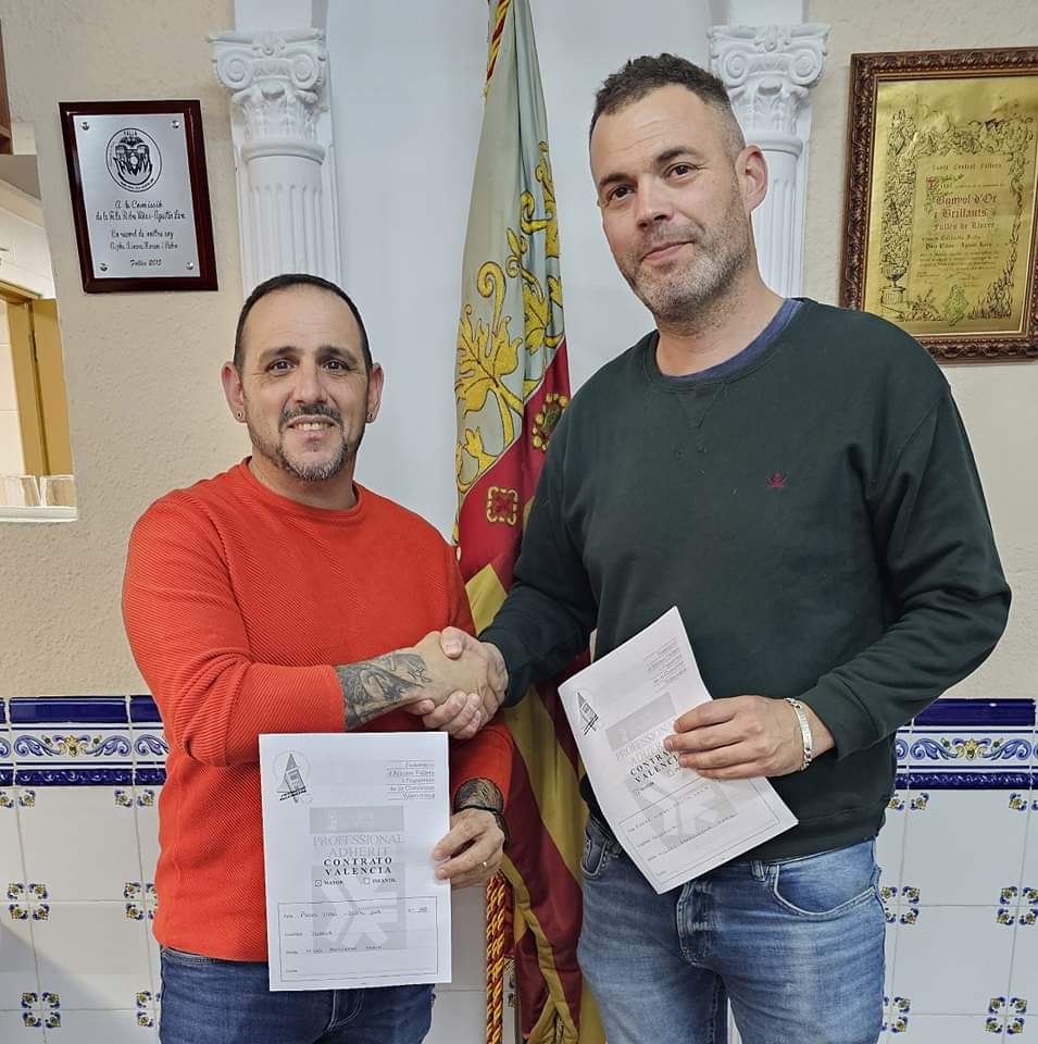 La Falla Padre Viñas-Agustín Lara renueva a Miguel Banaclocha para 2025 ...