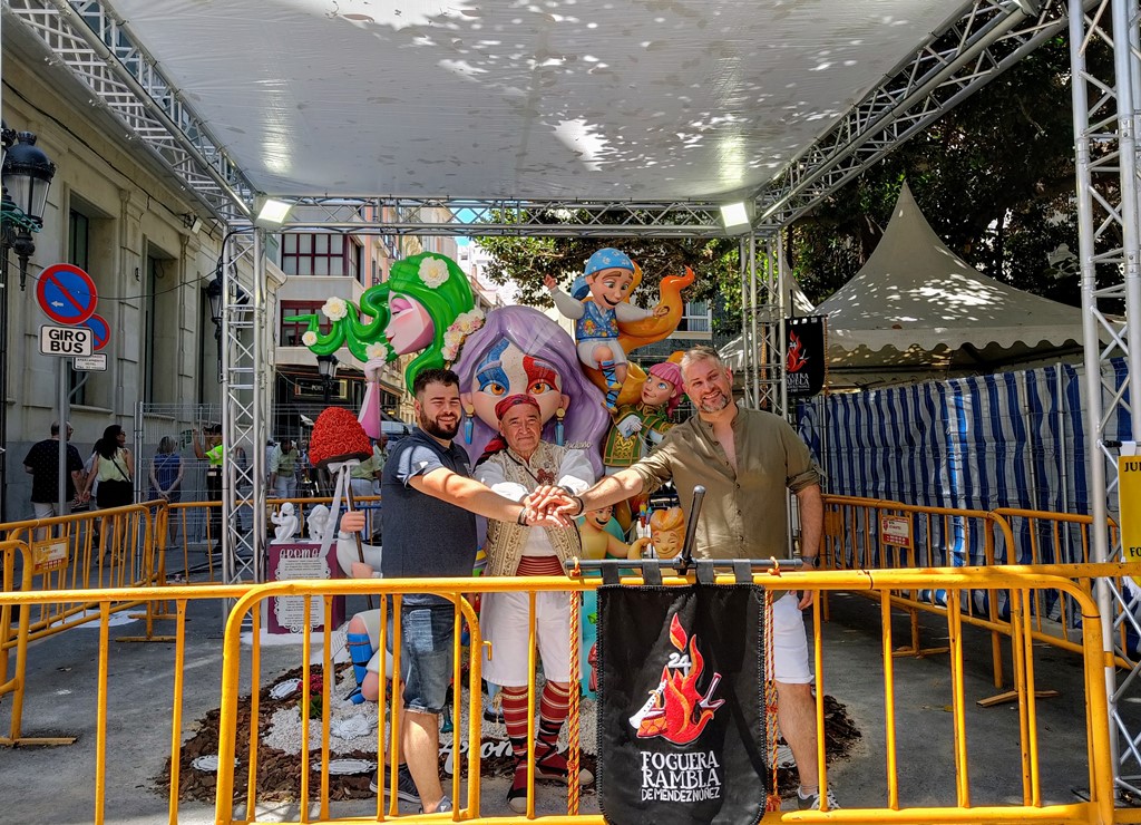 La Foguera Rambla de Méndez Núñez renueva a Sevior & Priol Arts ...